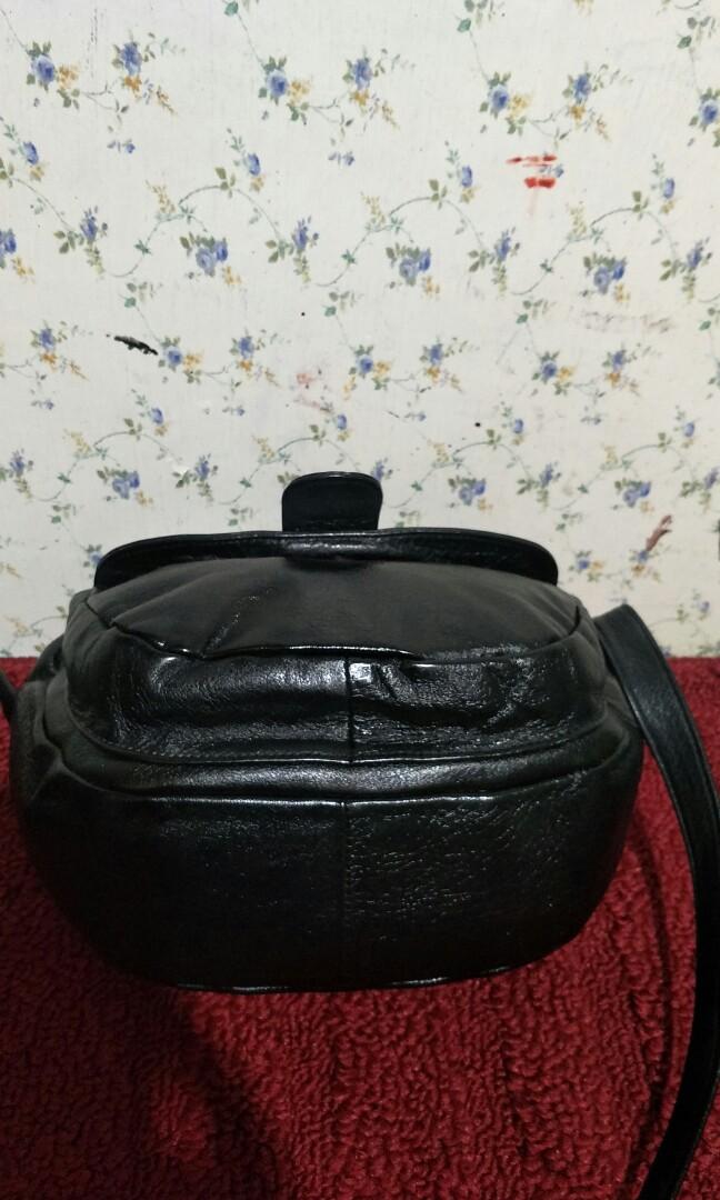 Cesti Preloved bag Collection, Women's Fashion, Bags & Wallets, Cross ...