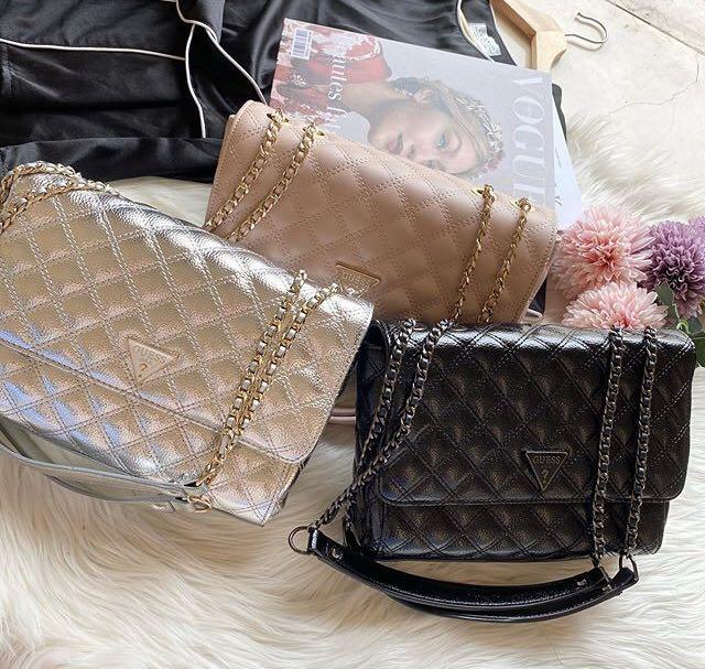 Guess Ryan Glossy Bag, Olshop Fashion, Olshop Wanita di Carousell