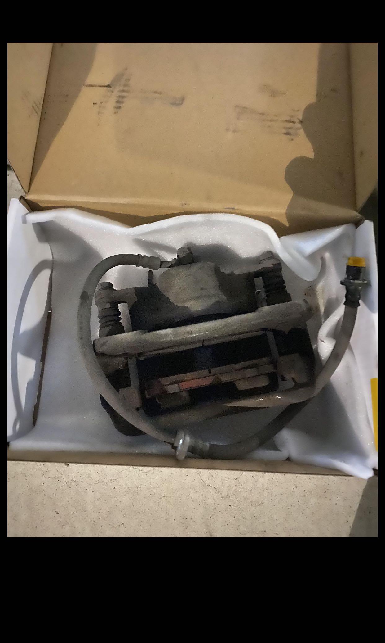 Honda Civic FD1 / FD2 / FD4 brake caliper and rotor, Car Accessories ...