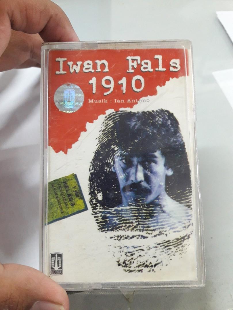 Kaset Iwan Fals - 1910, Musik & Media, CD, DVD & Lainnya di Carousell