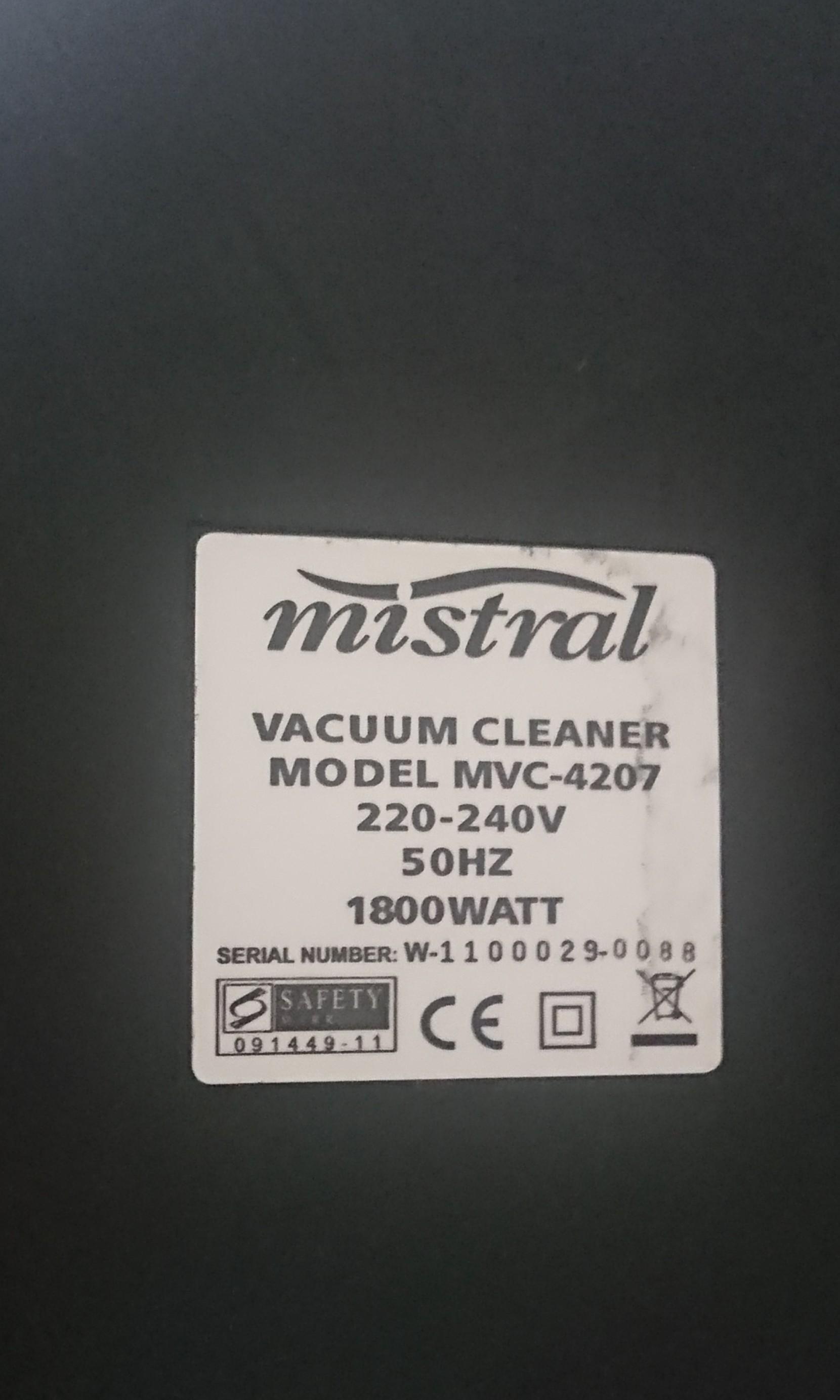 Mistral Vacuum Cleaner MVC-4207, TV & Home Appliances, Vacuum Cleaner ...