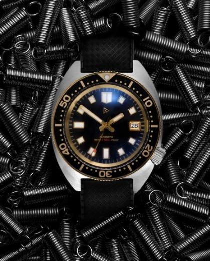 RDUNAE RETANGULA VINTAGE TURTLE 6105-8000 HOMAGE AUTOMATIC DIVE WATCH ...