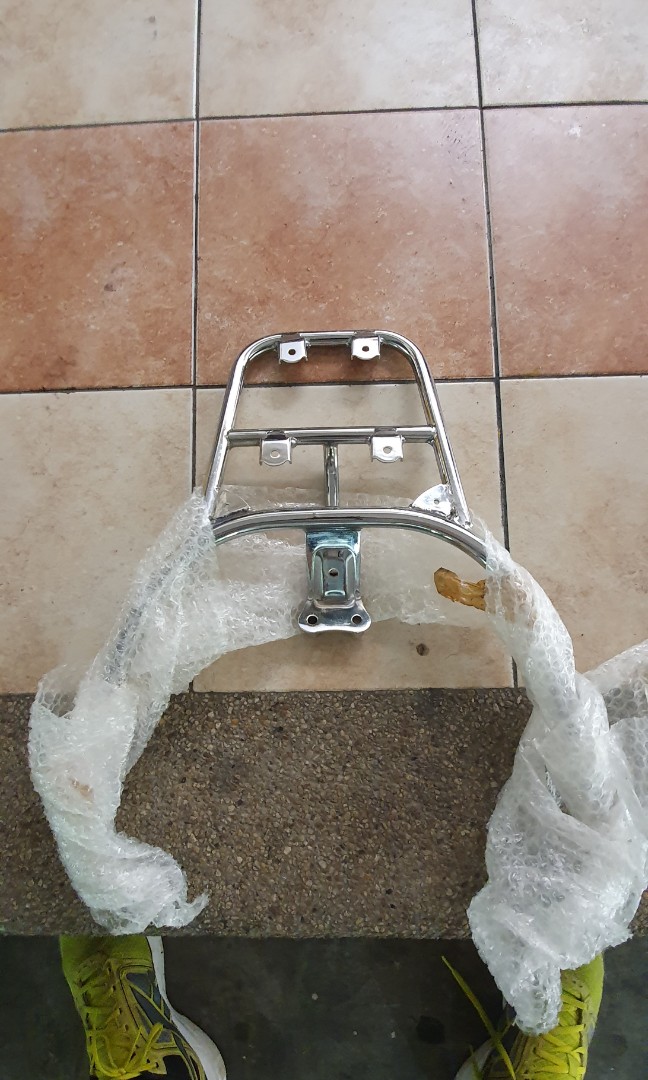 Kymco Like 150i Top box BRACKET on Carousell