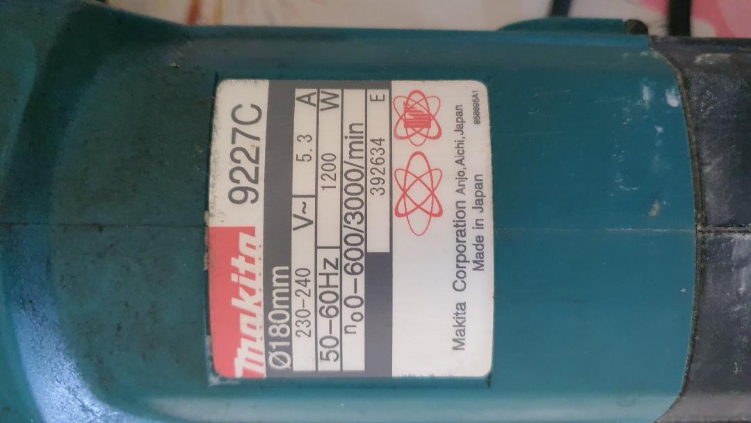 Makita rotary polisher 9227c, Furniture & Home Living, Home Improvement ...