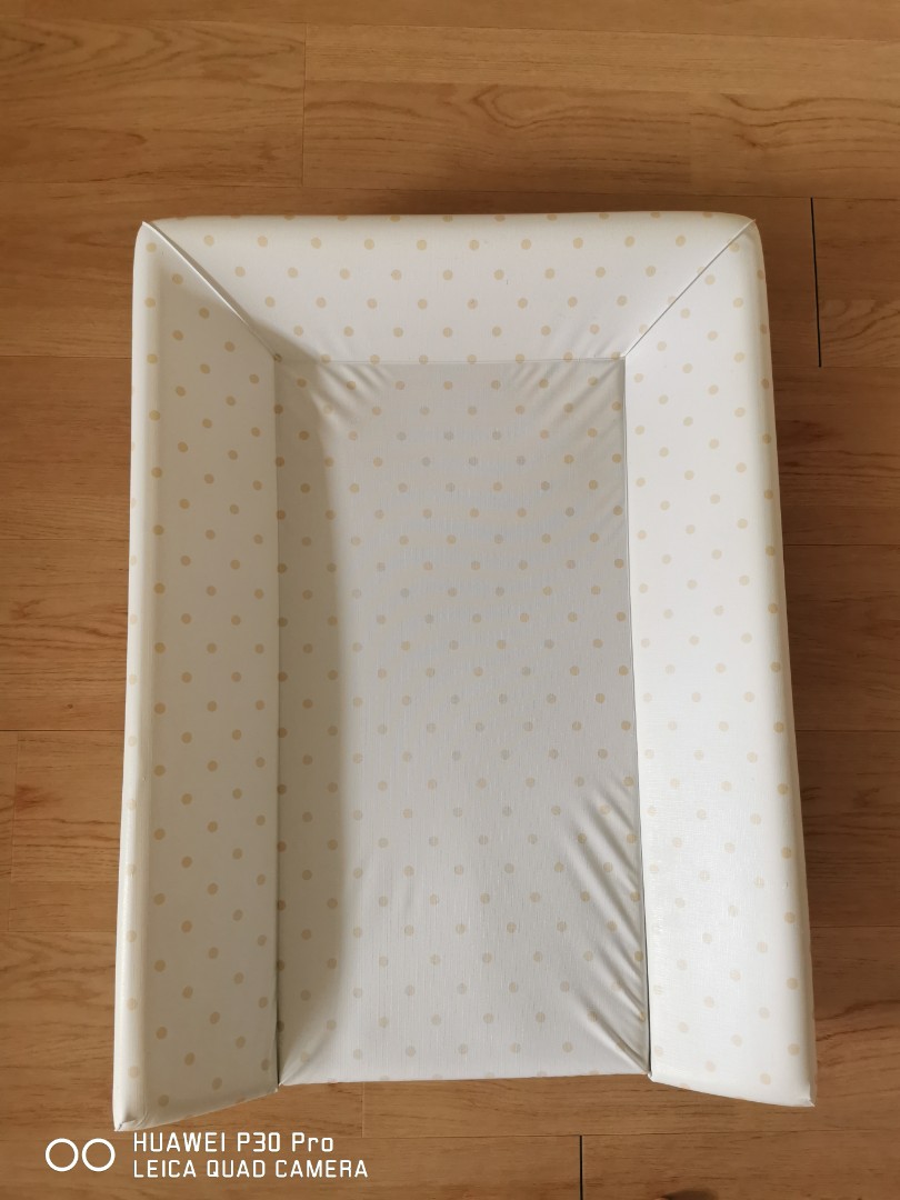 Micuna cot top (diaper changing board), Babies & Kids, Baby Nursery ...