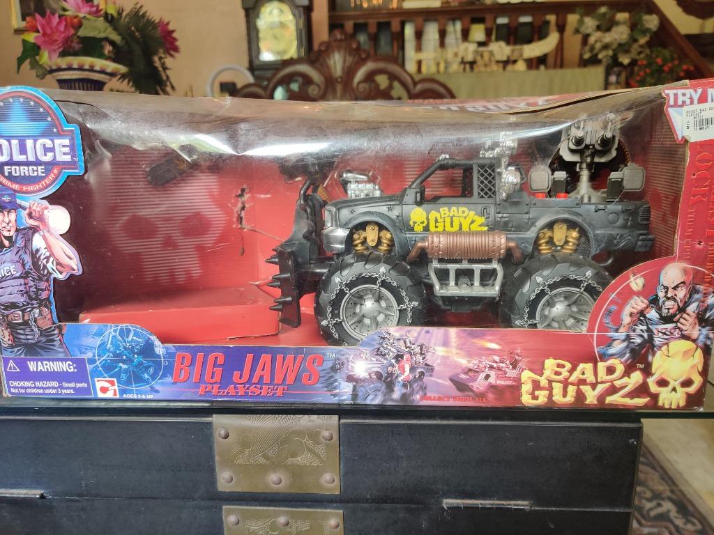 Big Jaws Playset, Hobbies & Toys, Toys & Games on Carousell