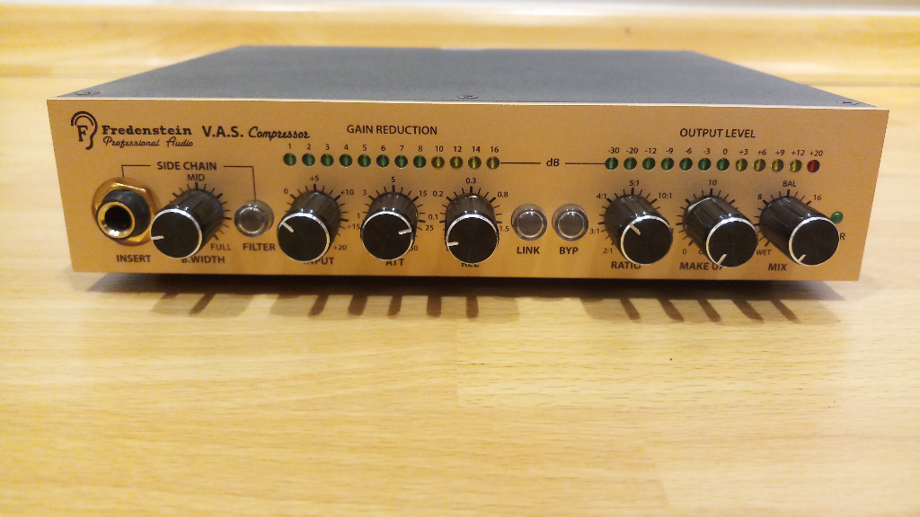 FET Compressor. Fredenstein VAS. Bass guitar audio.Price Drop on Carousell
