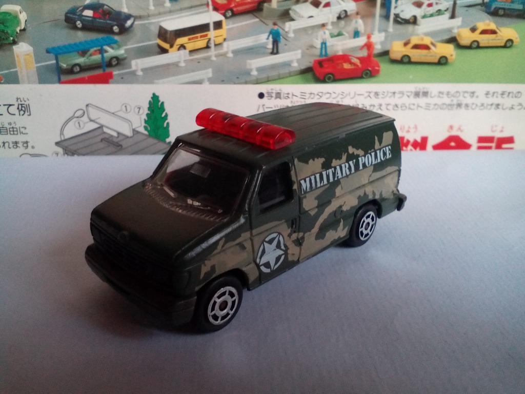 Majorette Military Police Van, Hobbies & Toys, Toys & Games on Carousell