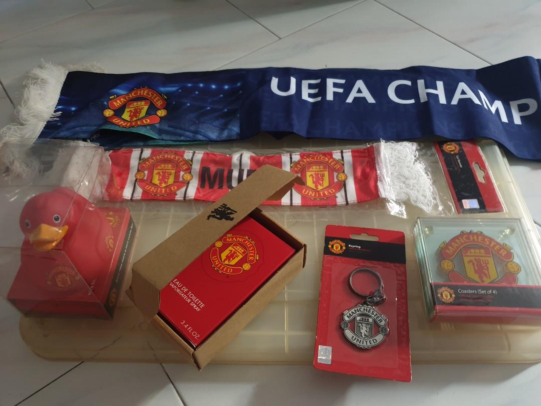 MANCHESTER UNITED Official Merchandise, Hobbies & Toys, Memorabilia ...