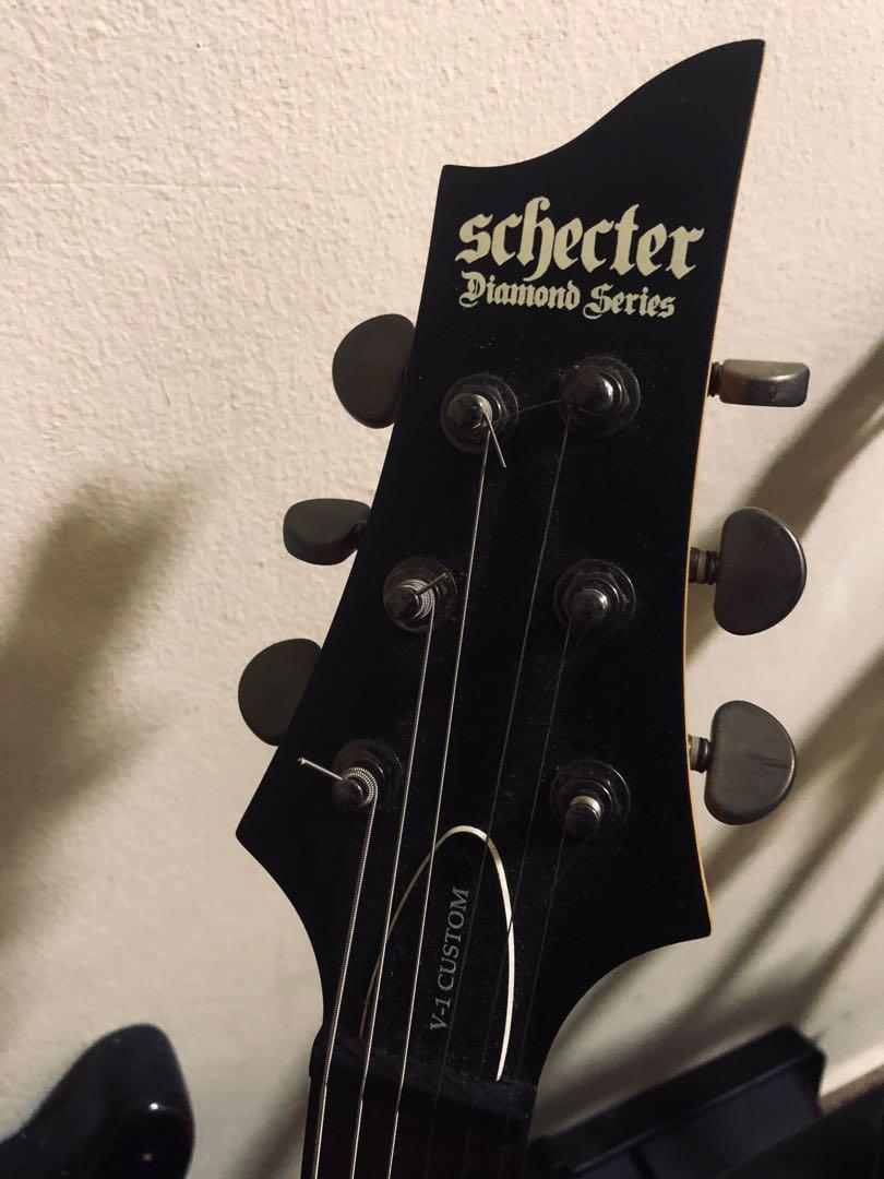 Schecter Flying V Electric Guitar, Hobbies & Toys, Music & Media ...