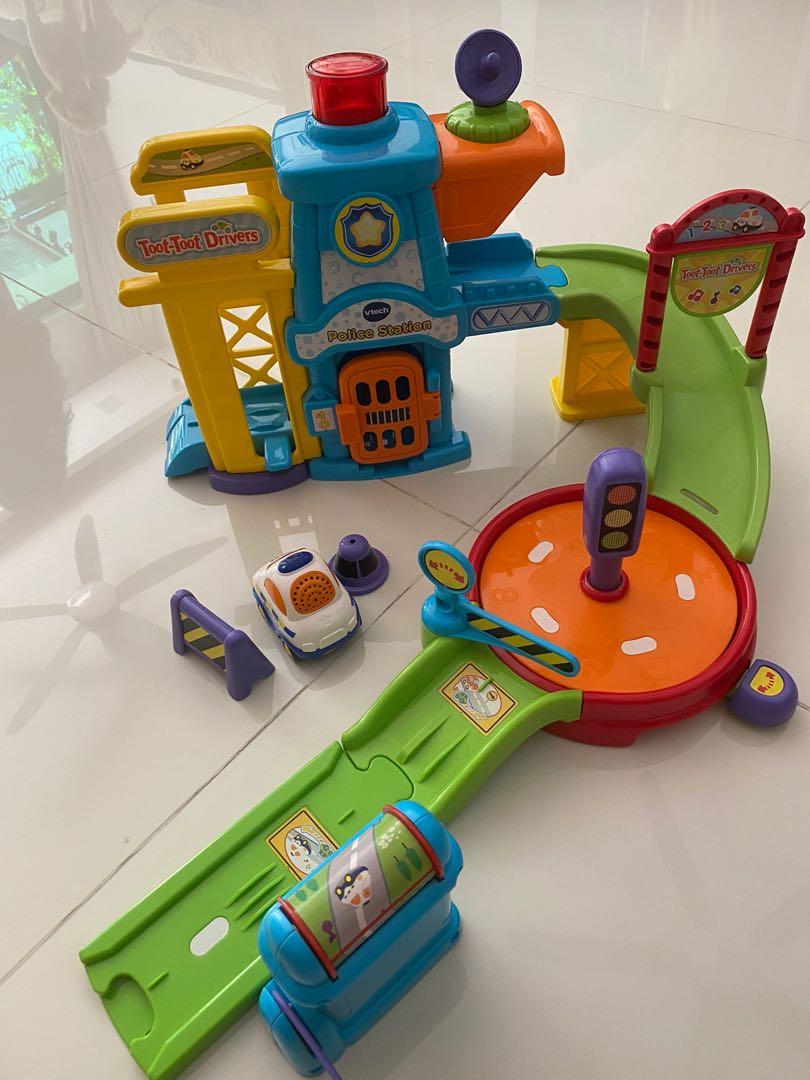 Vtech police station, Hobbies & Toys, Toys & Games on Carousell