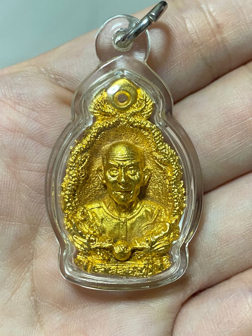 Ah Pek Rong See Twin Dragon locket 2523, Hobbies & Toys, Memorabilia ...