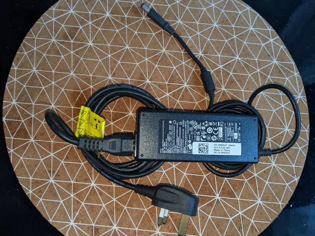 Dell laptop power adapter Model: DA90PM111, Computers & Tech, Parts ...