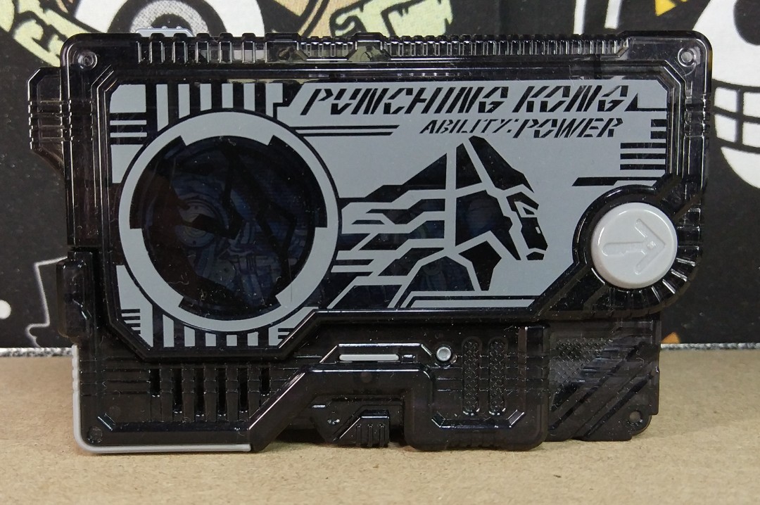 DX Punching Kong Progrise Key, Hobbies & Toys, Collectibles ...