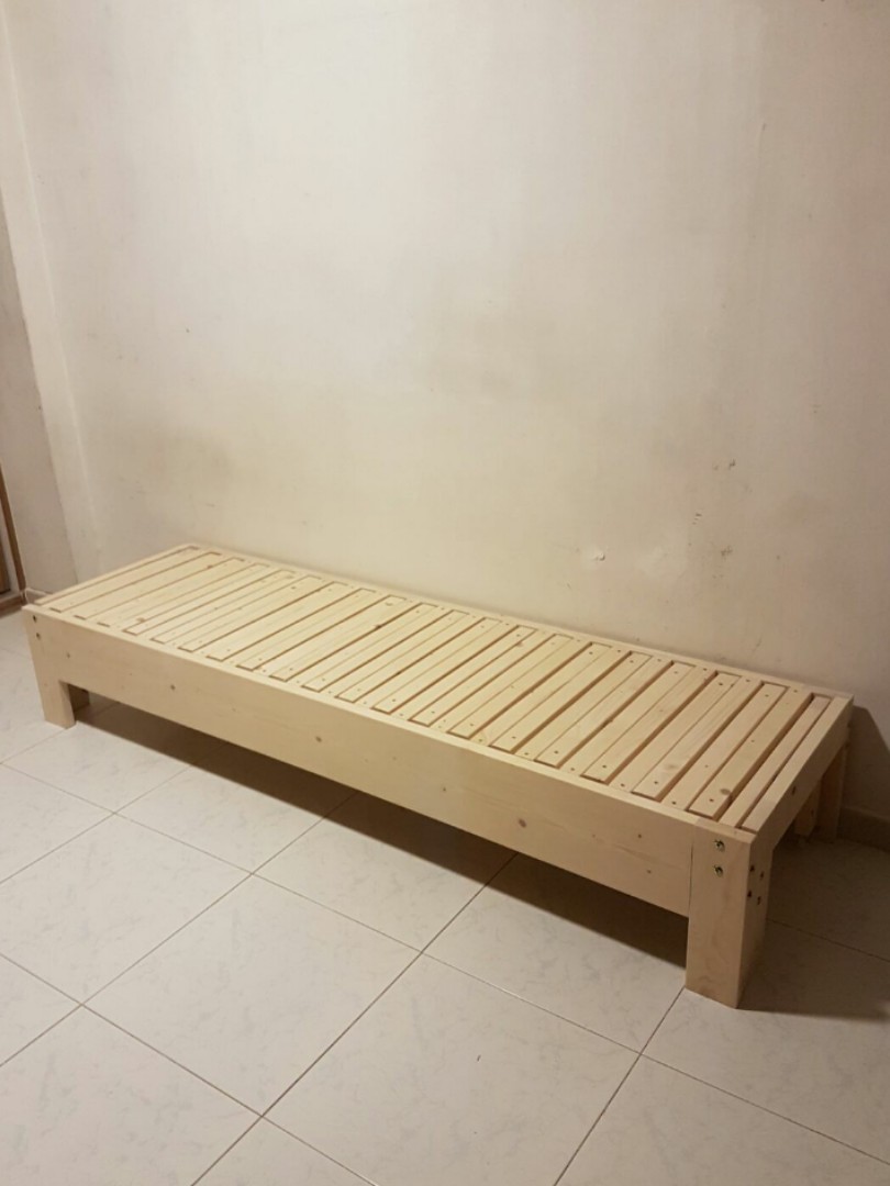Extendable single bed frame / bench, Furniture & Home Living, Furniture ...