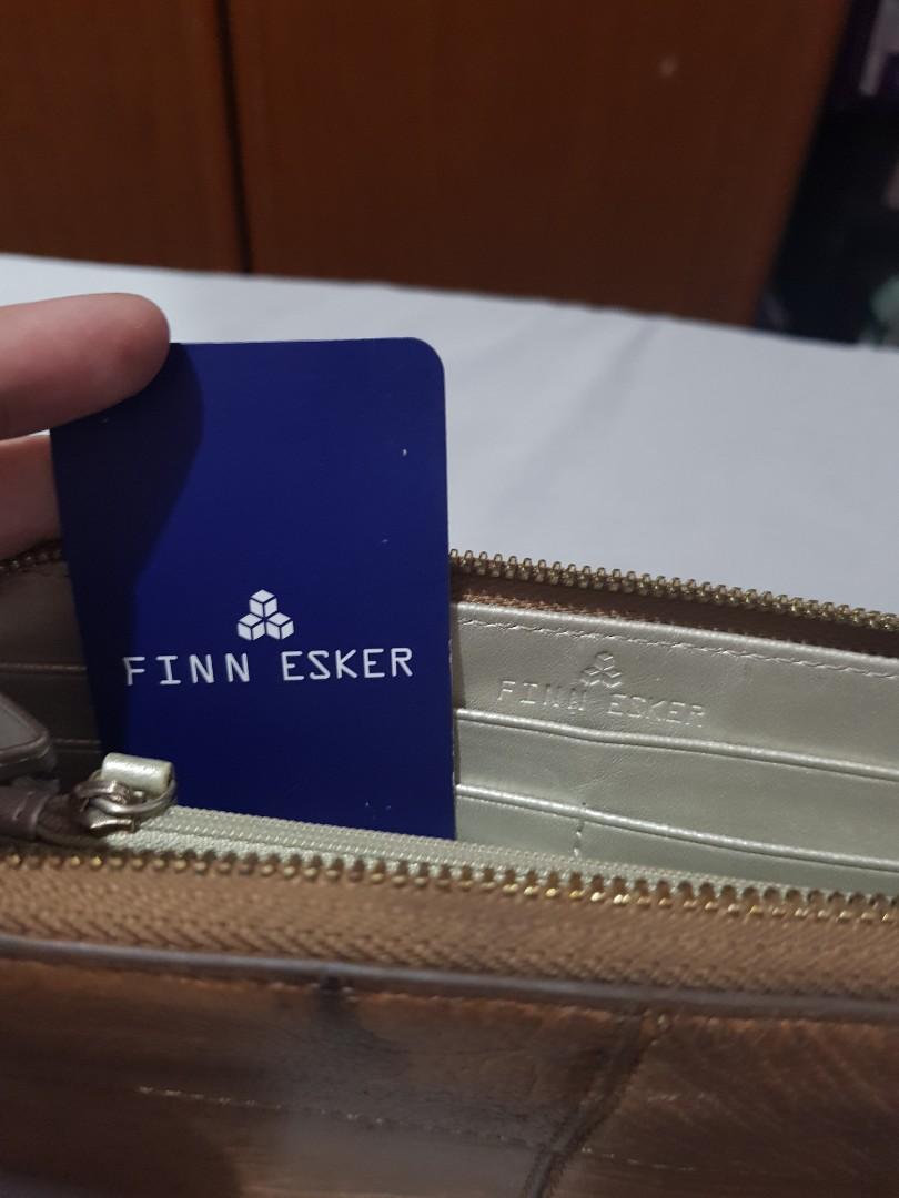 Finn Esker Long wallet, Women's Fashion, Bags & Wallets, Wallets & Card ...