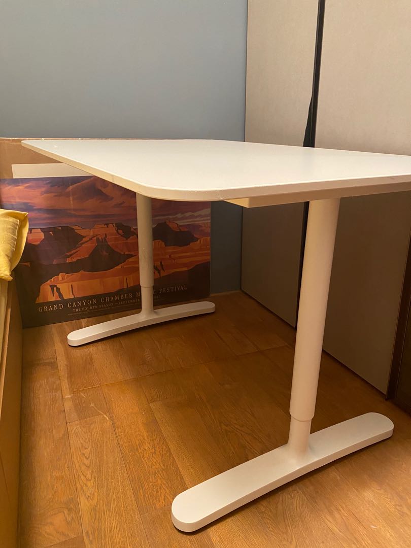 Ikea bekant desk - white, 120*80cm , 傢俬＆家居, 傢俬 - Carousell