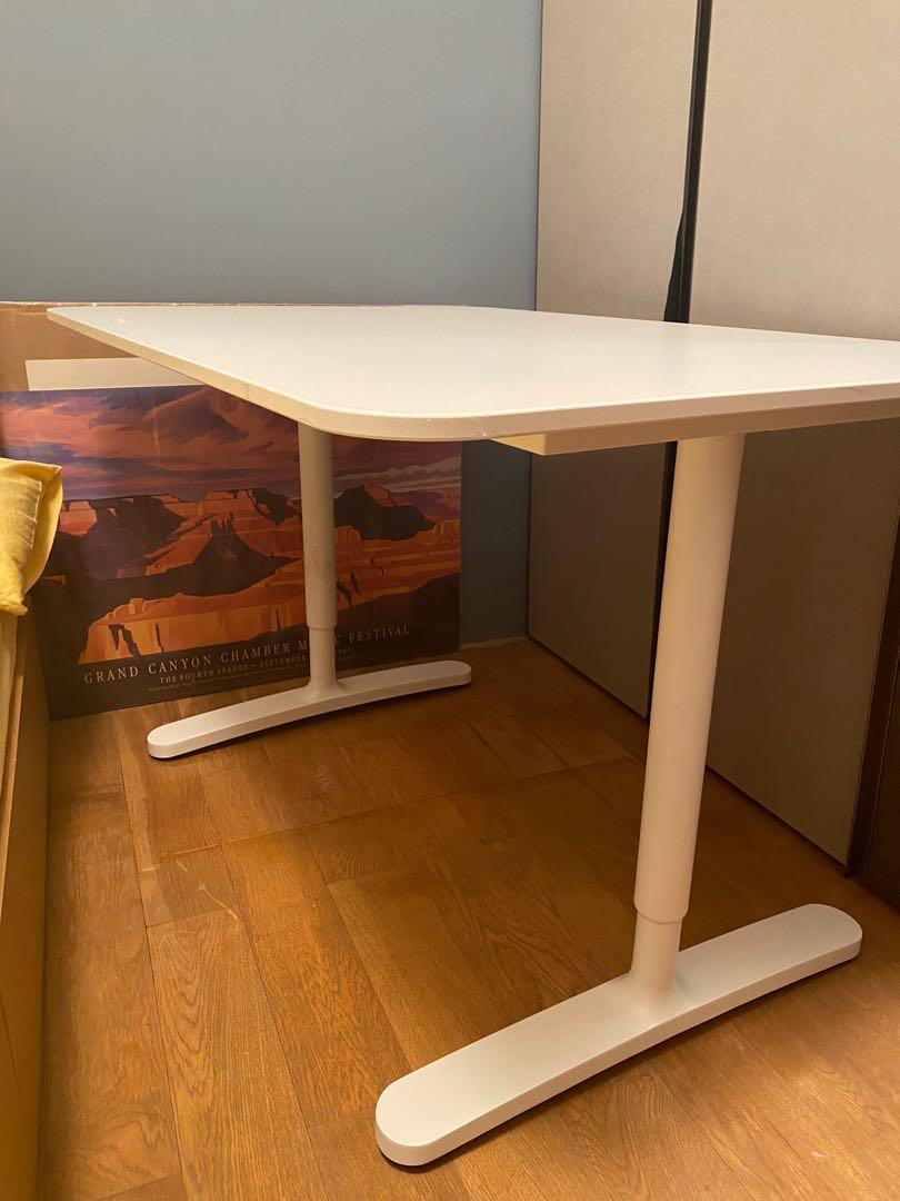 Ikea bekant desk - white, 120*80cm , 傢俬＆家居, 傢俬 - Carousell