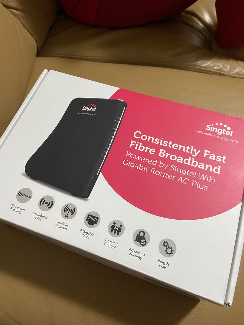 NEW Singtel WiFi Gigabit Router AC Plus with guide and plug, Computers ...