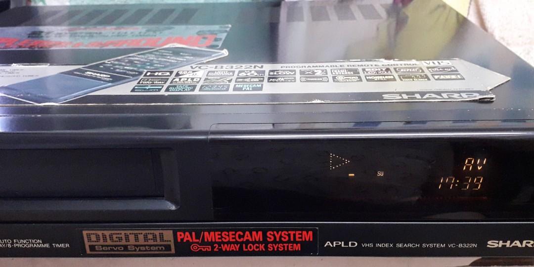 Vintage Sharp VHS/VCR Video Cassette Player/Recorder, Audio, Portable ...