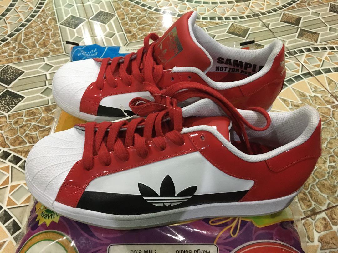 Adidas sample original, Men's Fashion, Footwear, Sneakers on Carousell