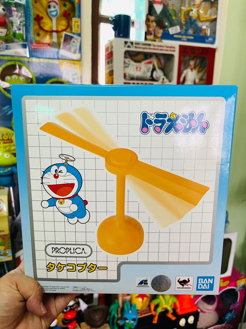 Doraemon take copter proplica, Hobbies & Toys, Collectibles ...