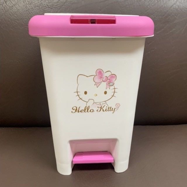 Hello kitty trashbin, Everything Else, Others on Carousell