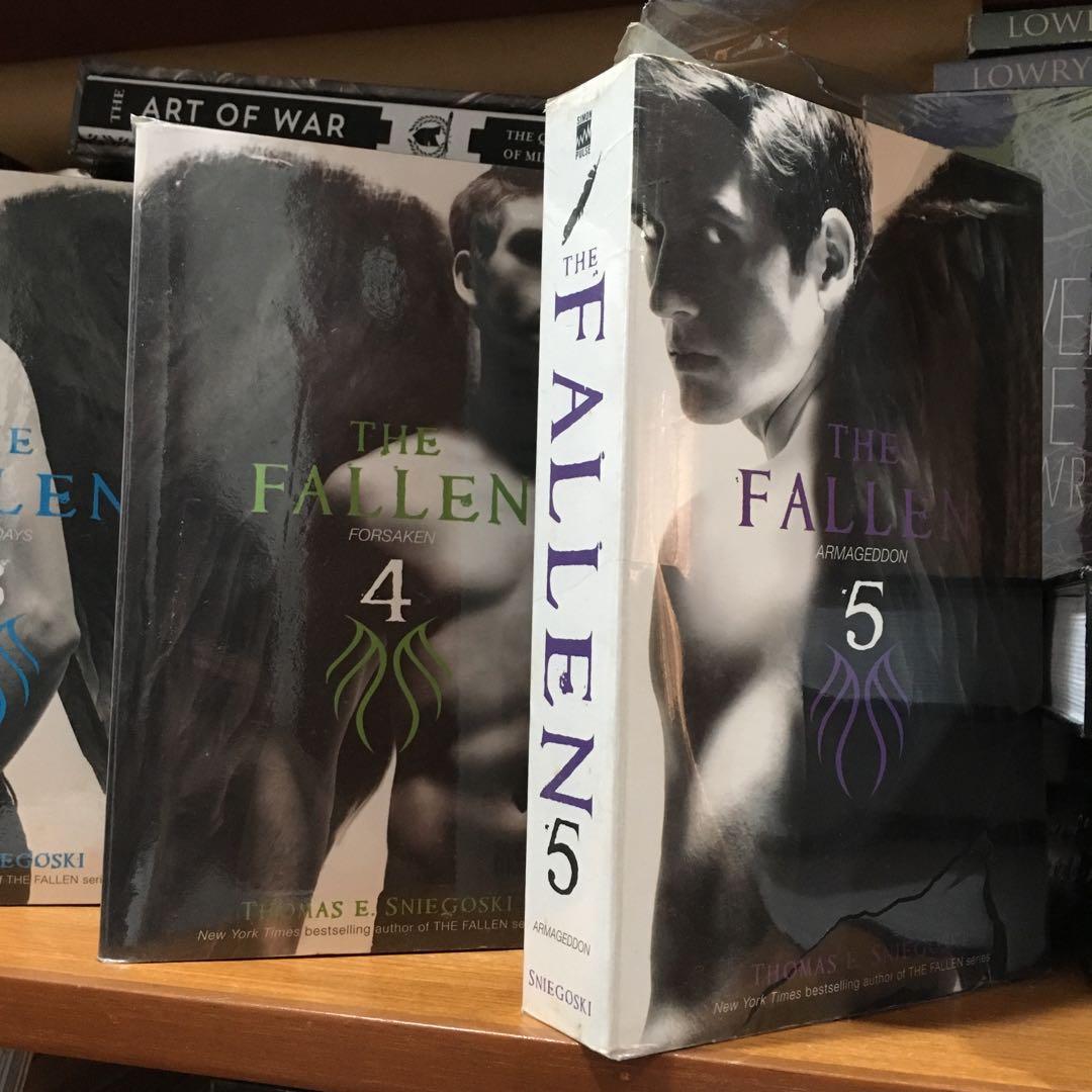 (SET) The Fallen Series Book Set 1-5 Thomas E Sniegoski Leviathan Aerie ...