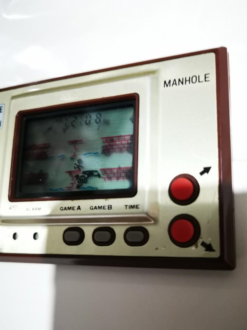Vintage Nintendo game & watch - Manhole - 1981, Video Gaming, Video ...