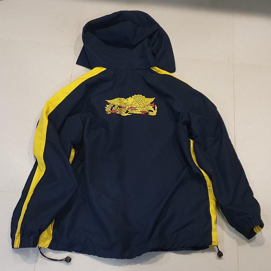ACS Barker Jacket/Windbreaker, Men's Fashion, Coats, Jackets and ...