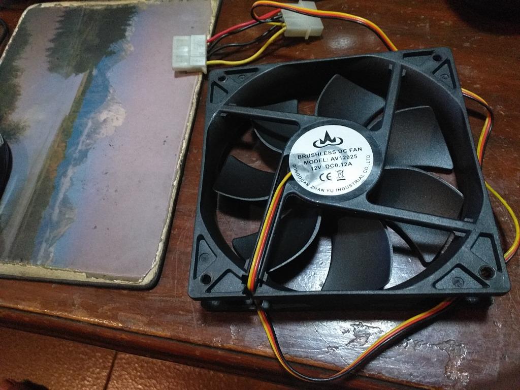 AeroCool AV12025 12cm x 12cm Computer System Unit (CSU) Case Fan for ...