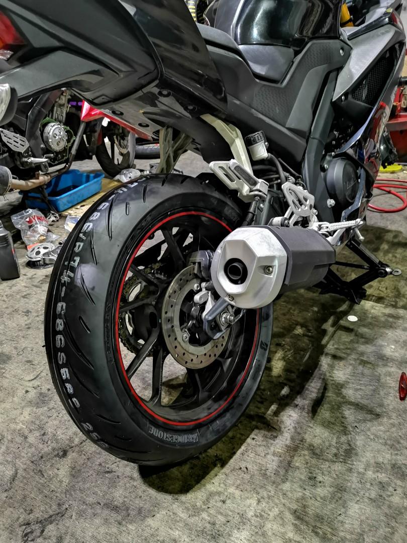 R15 Battlax S22 Tyres, Motorcycles, Motorcycle Accessories on Carousell