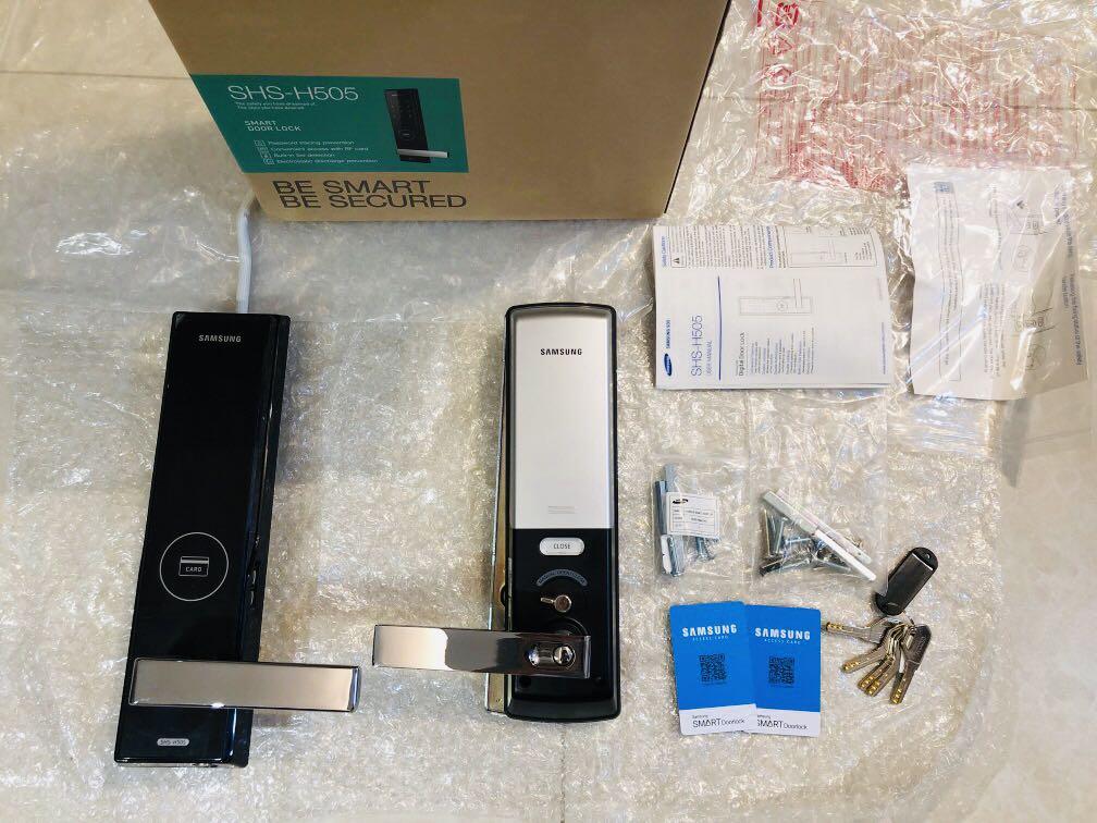 Samsung smart door lock SHS-H505, Furniture & Home Living, Security & Locks, Locks, Doors ...