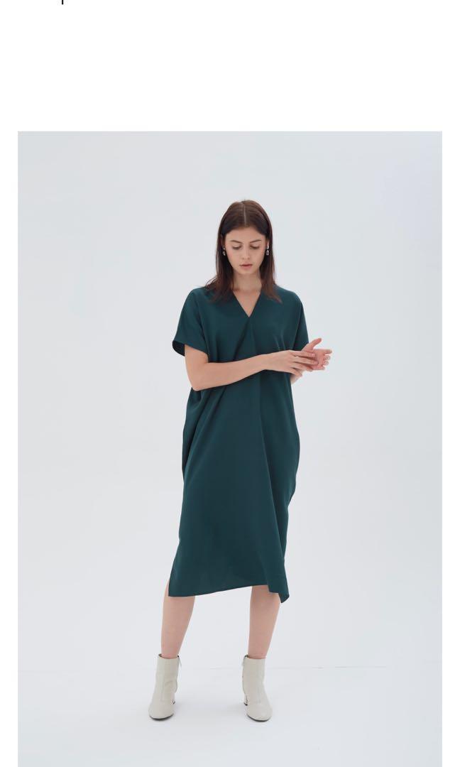Shop at velvet elevation dress green, Women's Fashion, Dresses & Sets ...