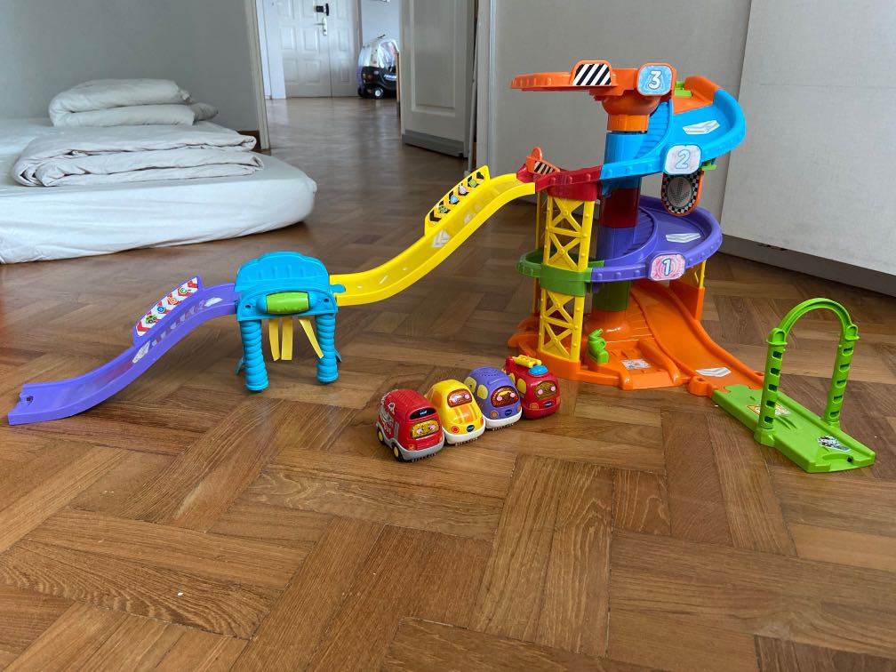 Vtech car park garage toy, Hobbies & Toys, Toys & Games on Carousell