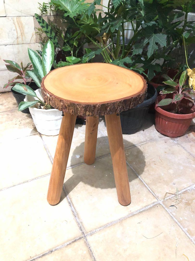 1 Set Meja Kayu Bulat / Stool / Tempat Tanaman Pot, Perabotan Rumah di ...