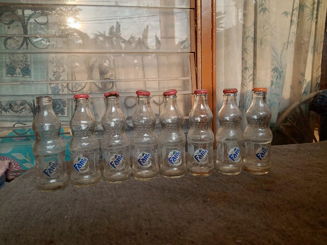 8 Botol Kaca Fanta model lama, Antik, Pajangan di Carousell