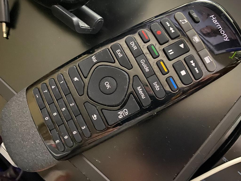 logitech Harmony hub 智能家居萬能遙控, 電腦＆科技, 電腦周邊及配件, 電腦鍵盤及相關產品 - Carousell