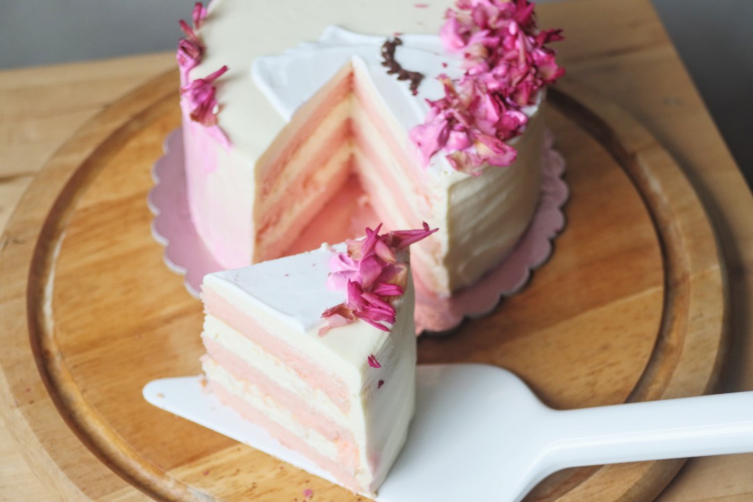 Lychee cake, Food & Drinks, Homemade Bakes on Carousell