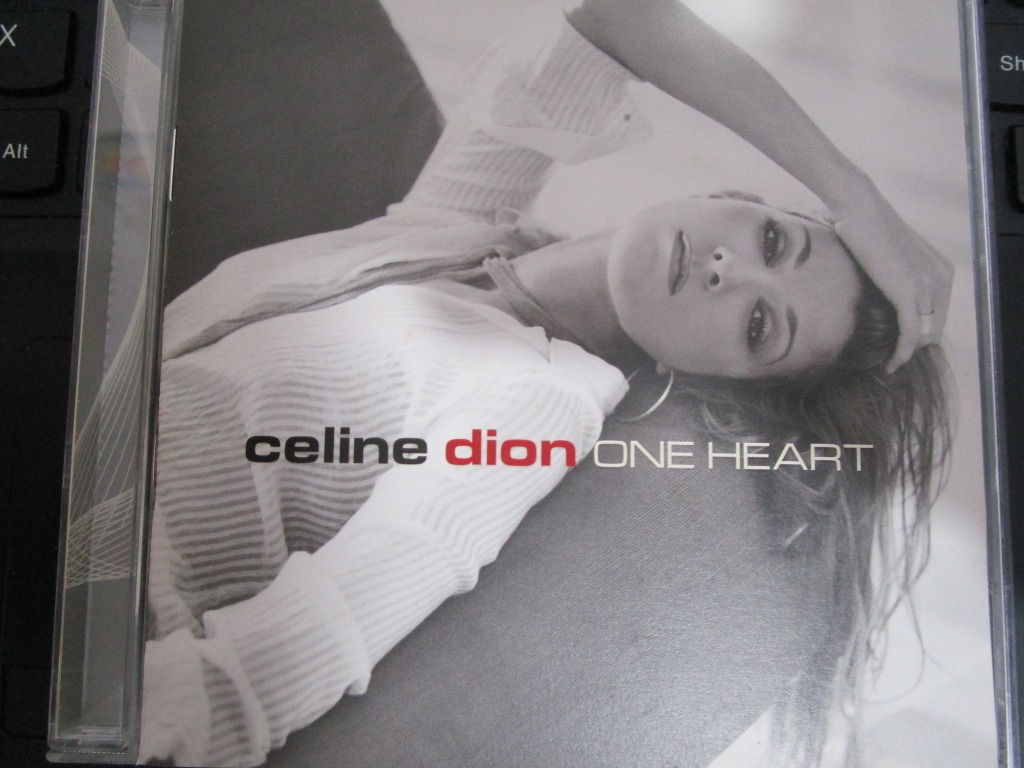 Celine Dion - One Heart 亞洲版, 興趣及遊戲, 收藏品及紀念品, 明星周邊 - Carousell