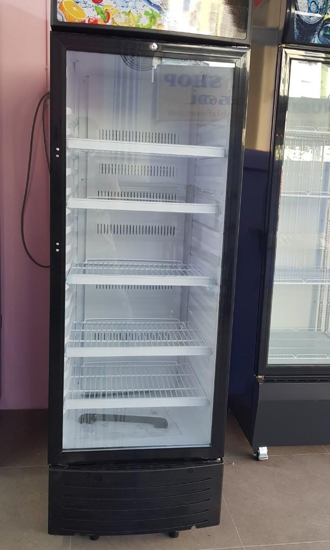 Chiller, Furniture & Home Living, Furniture, Shelves, Cabinets & Racks ...