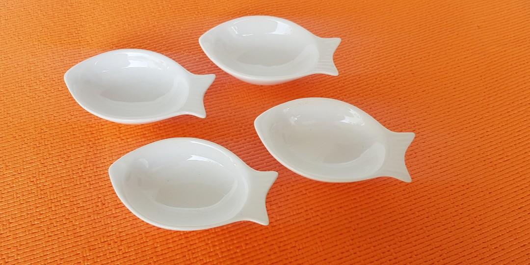 Fish Shape Condiment Saucers, Furniture & Home Living, Kitchenware ...