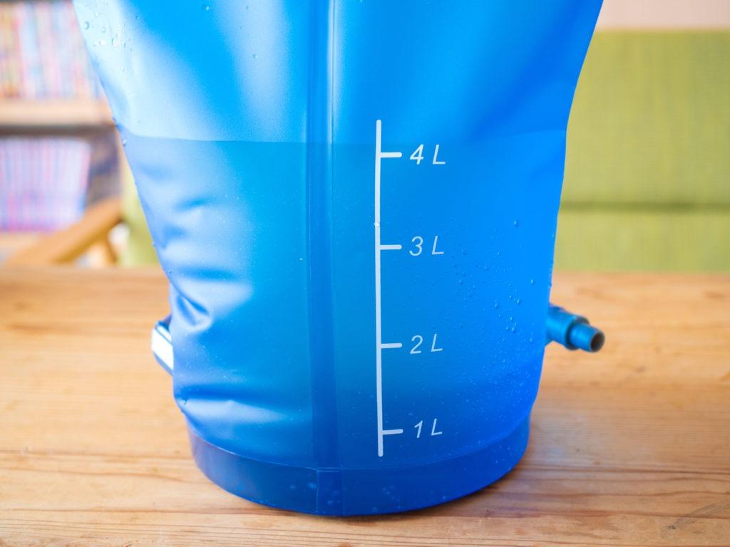 Mont-bell Flex Water Carrier 水袋 ⁣4L/6L, 興趣及遊戲, 旅行, 旅遊 - 旅行必需品及用品 ...