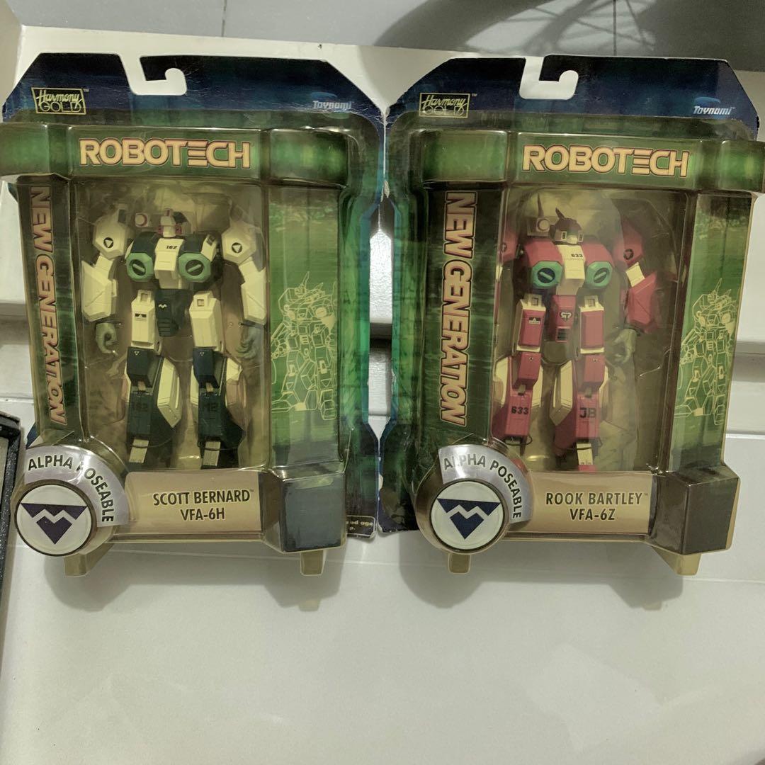 Robotech Alpha Fighter (Mospeada Legioss) super posables Macross ...