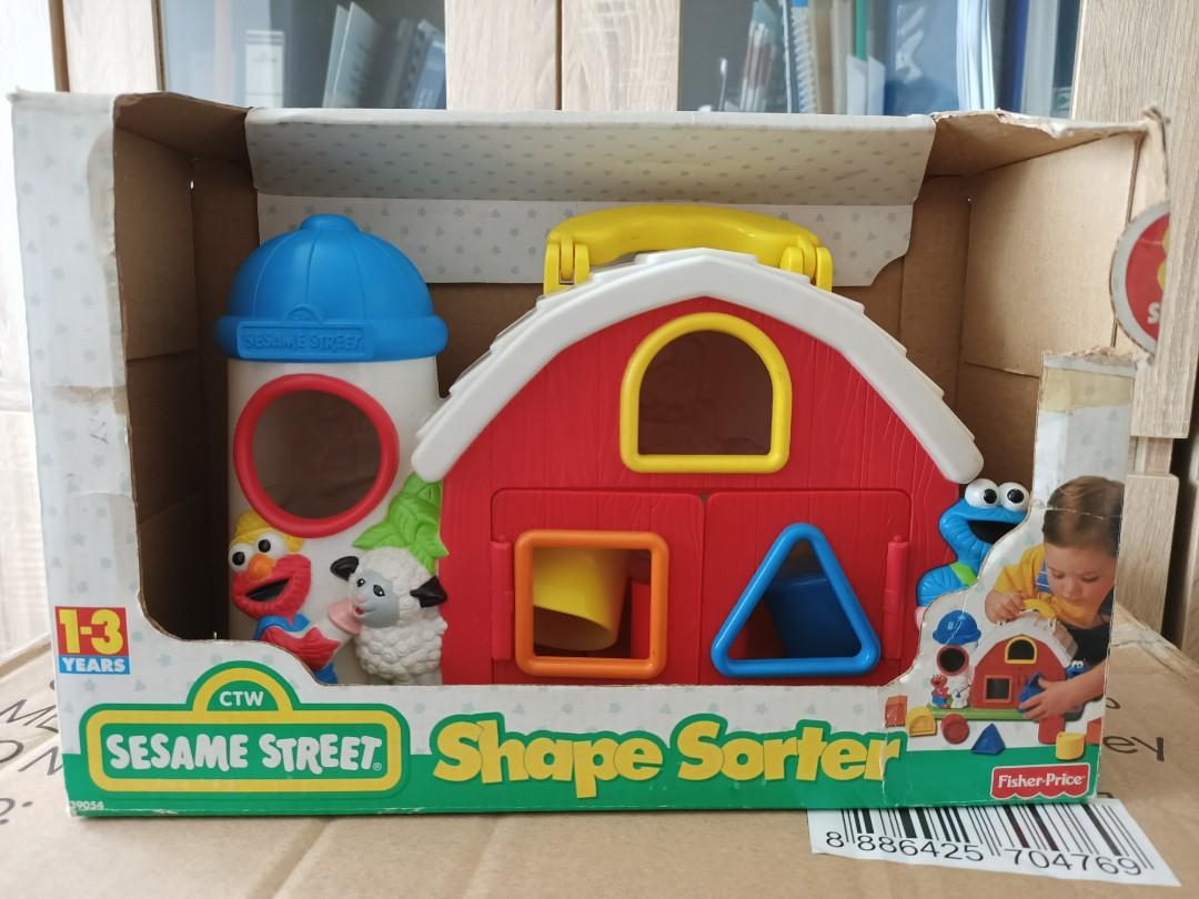 Sesame Street shape sorter, Hobbies & Toys, Toys & Games on Carousell