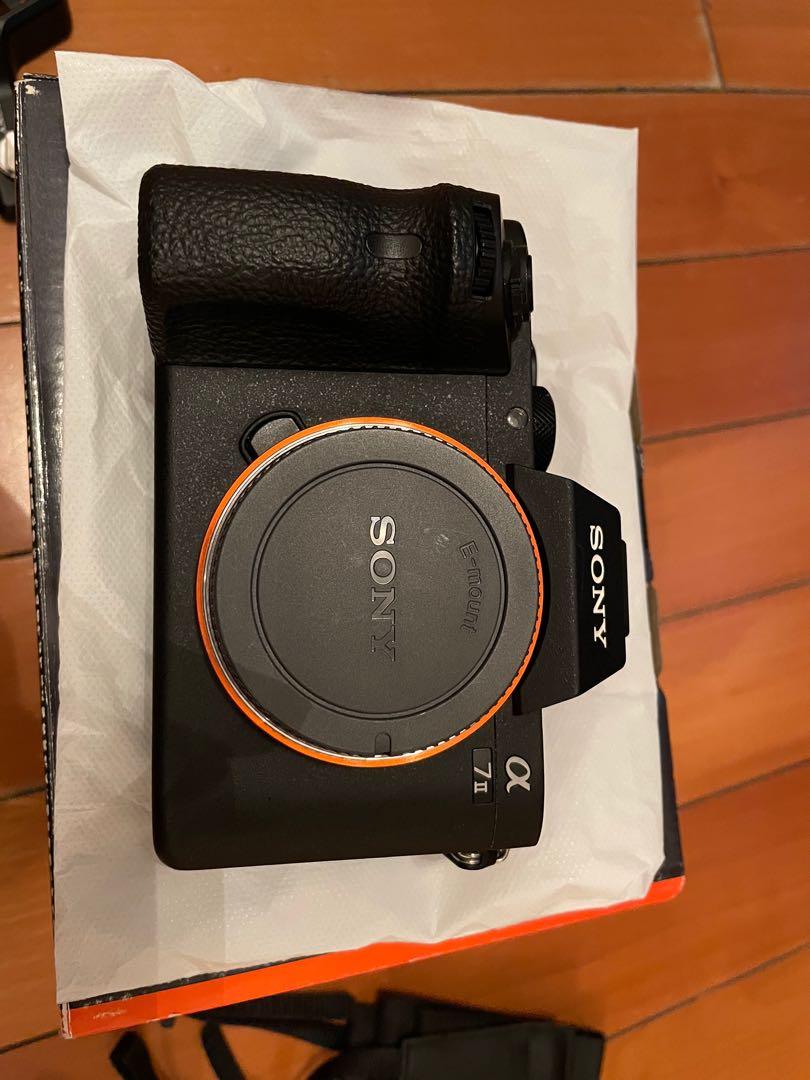 Sony A7II (A72) + 握把延長器 + nikon F to sony E mount, 攝影器材, 鏡頭及裝備 - Carousell