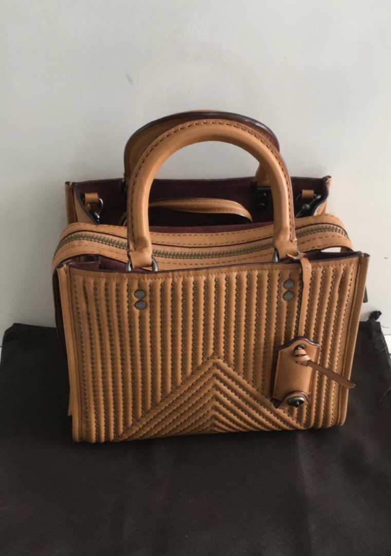 Coach rogue, Fesyen Wanita, Tas & Dompet di Carousell