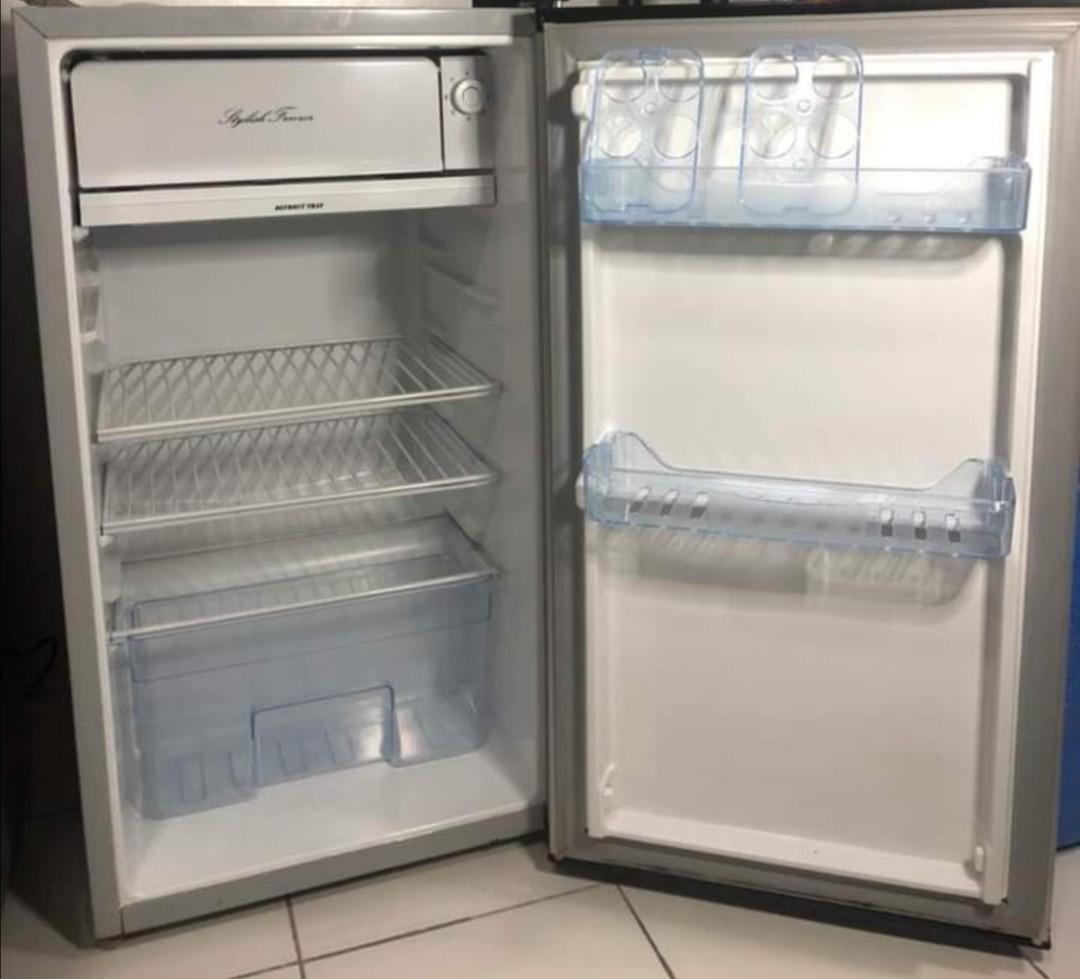 Hanabishi Refrigerator (HASREF-33), TV & Home Appliances, Air ...