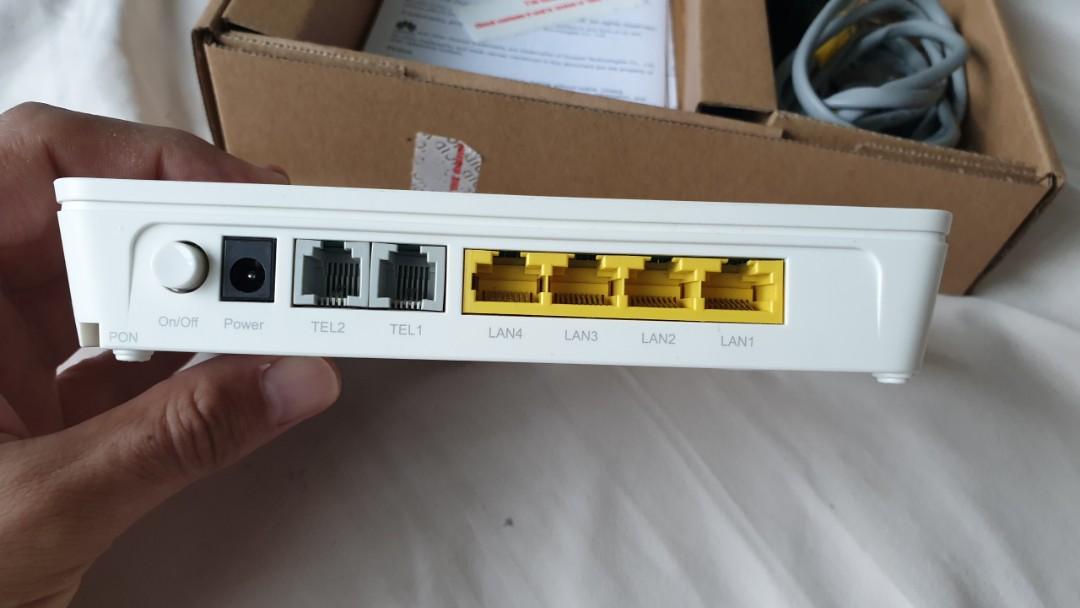 Huawei EchoLife HG8240H5 GPON Terminal, Computers & Tech, Parts ...