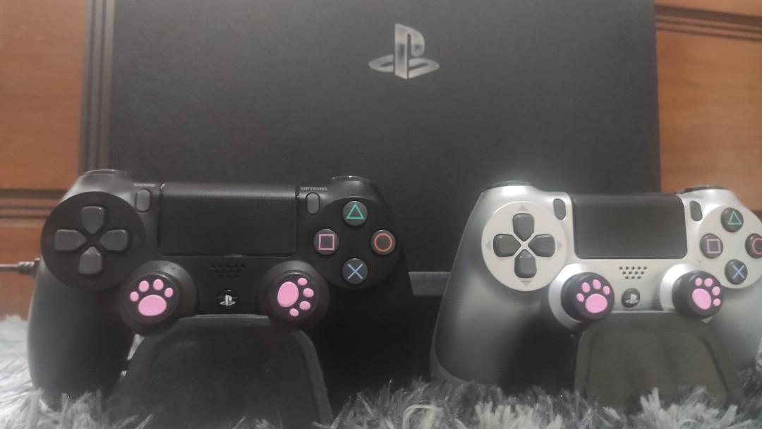 PS4 PRO 1TB Complete with 2 DS4/Stand/Game, Video Gaming, Video Game ...